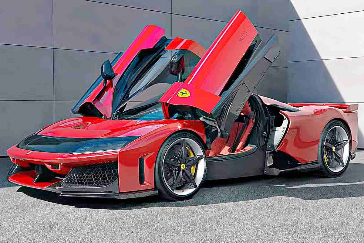 世界限定799台のフェラーリ最新ハイパーカー「F80」が登場！ハイブリッドV6で1000馬力超を実現