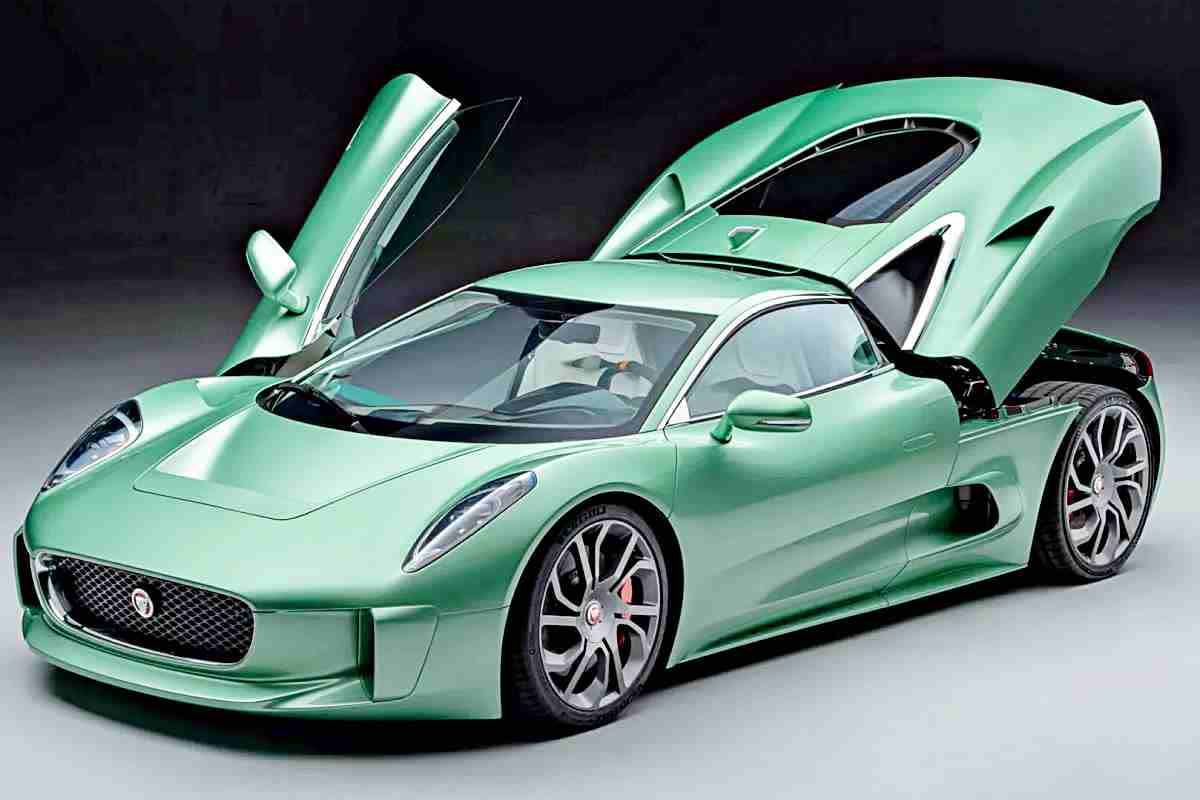 伝説のハイパーカー「CX-75」がジャガーの未来を背負って復活！V8エンジンを搭載＋高級感あふれるインテリアに注目