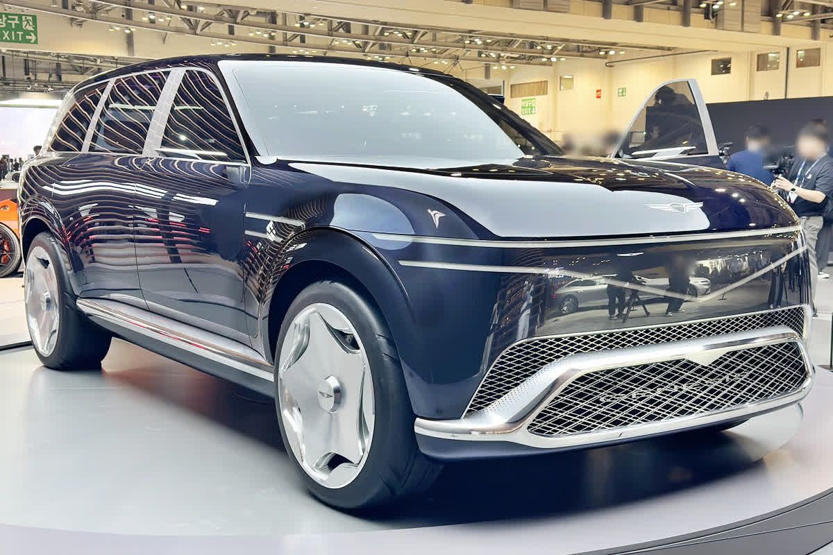 プレミアムSUVが「走る発電所」に？ジェネシスGV90が示す次世代の「本命」パワートレインとは